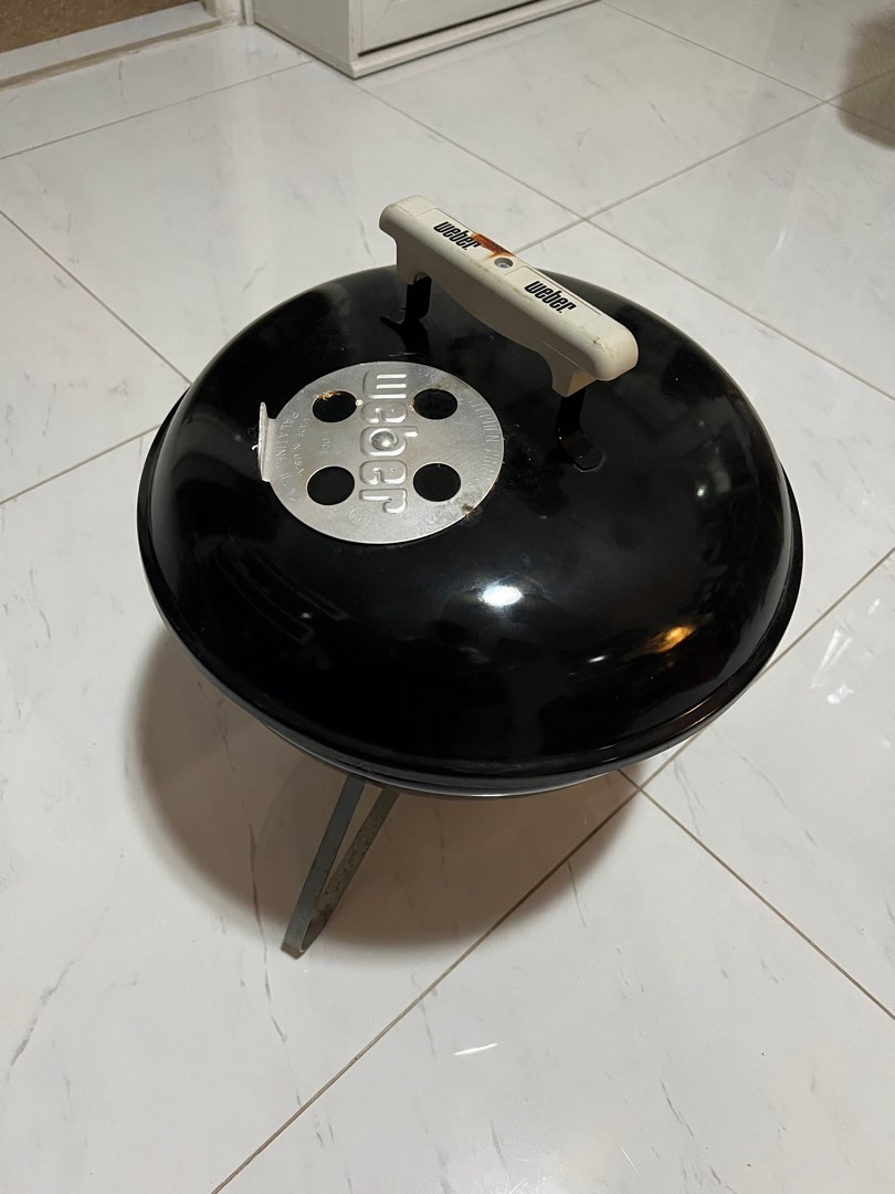 Weber Mini Charcoal BBQ Pit, TV & Home Appliances, Kitchen Appliances ...