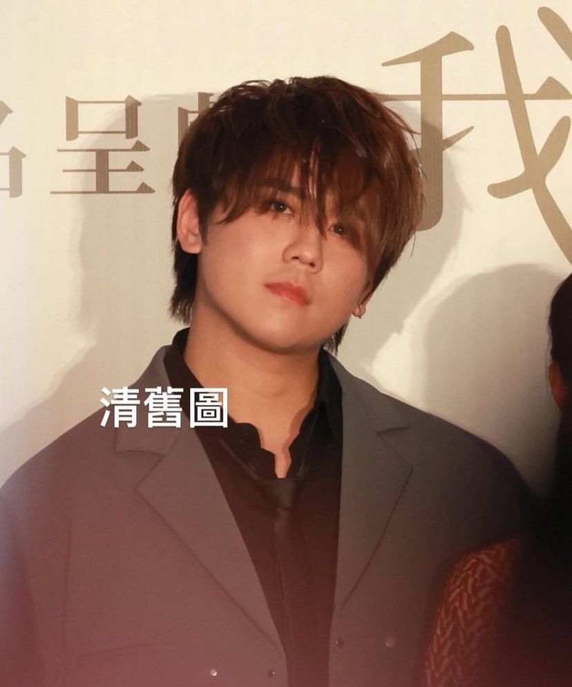 出代拍 姜濤 keung show 清舊圖, 興趣及遊戲, 收藏品及紀念品, 韓流 - Carousell