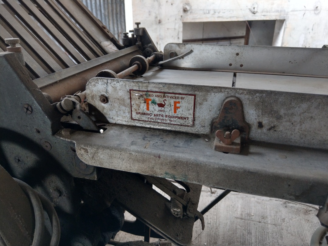 Camco Folding Machine, Commercial & Industrial, Industrial Equipment on ...