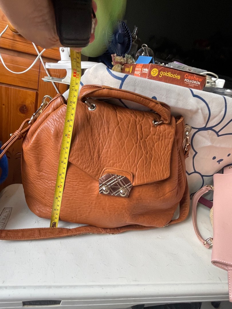 Daks 2 way bag, Women's Fashion, Bags & Wallets, Shoulder Bags on Carousell