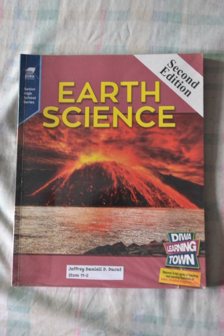 Earth Science Textbook, Hobbies & Toys, Books & Magazines, Textbooks on ...