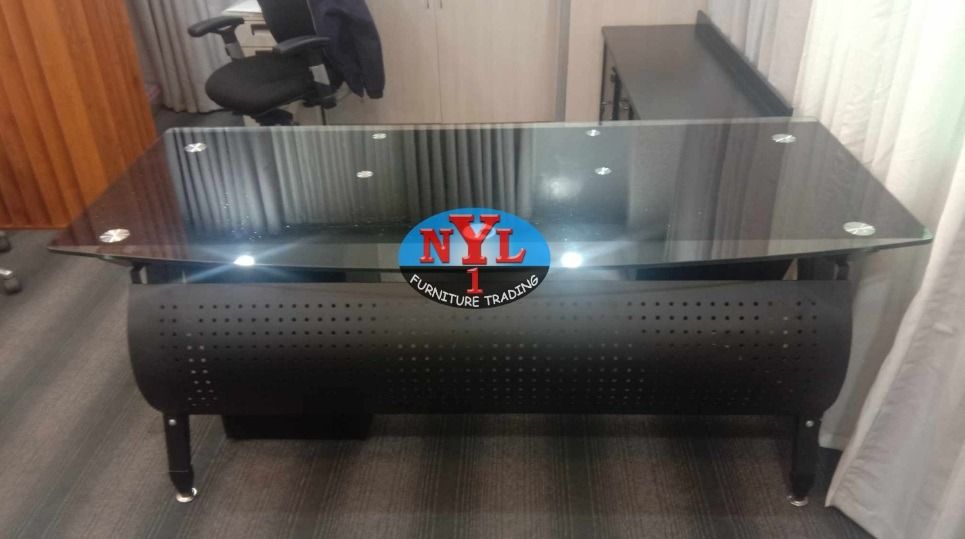EXECUTIVE TABLE / L-SHAPE - GLASS TOP / OFFICE PARTITION, Furniture ...