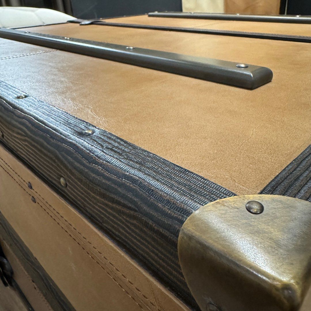 Fargo Pallet Table, Furniture & Home Living, Furniture, Tables & Sets ...