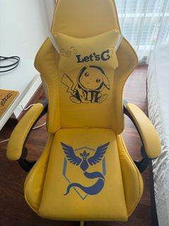 OSIM uThrone S Marvel Series Gaming Chair with Customisable Massage ...