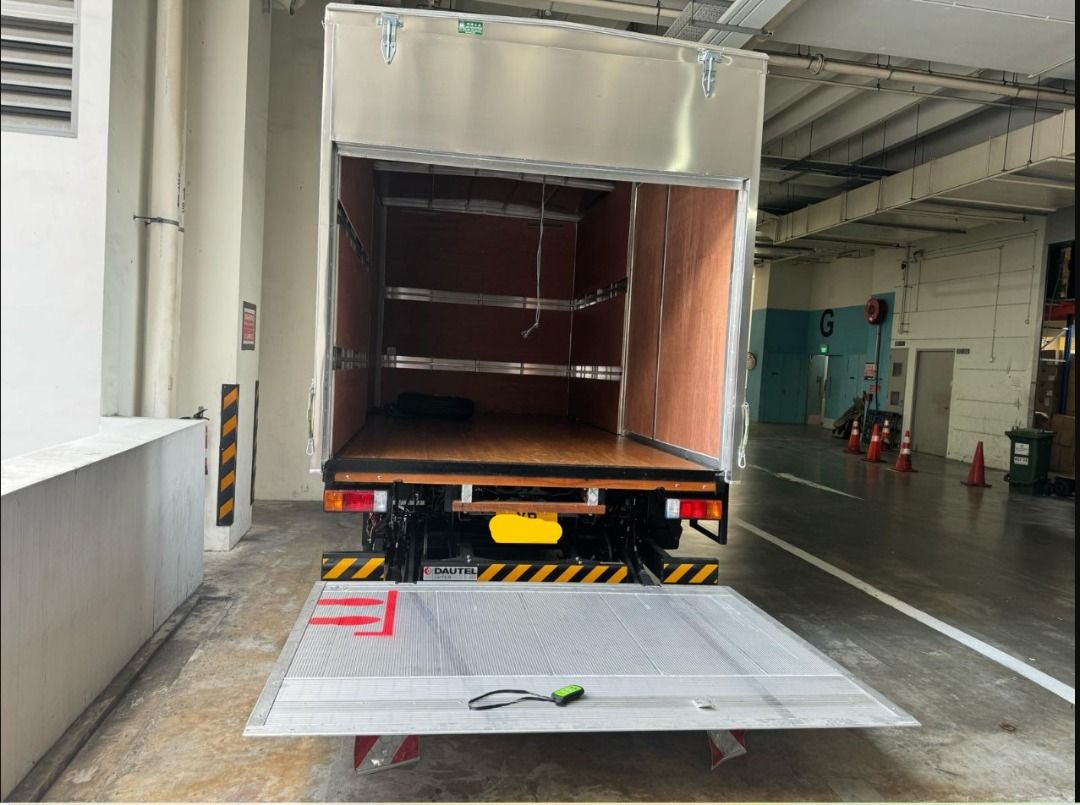 HINO 14FT BOX LORRY W TAILGATE CLASS 4, Cars, Commercial Vehicles ...