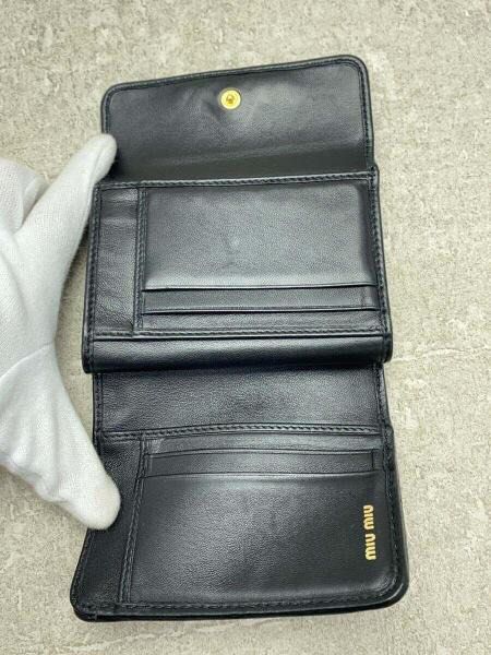 Miu Miu Trifold Wallet, Barang Mewah, Tas & Dompet di Carousell
