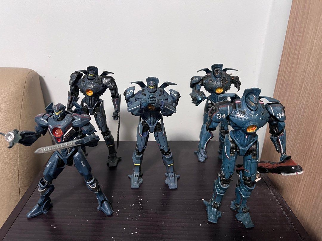 5x Pacific Rim (price for all), Hobbies & Toys, Toys & Games on Carousell