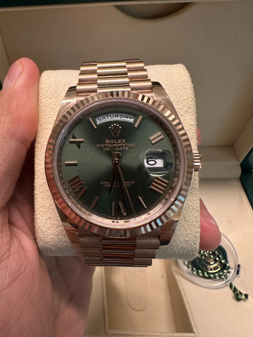 Rolex 228235 Day-Date 40mm Rose Gold Olive Green Dial Anniversary ...