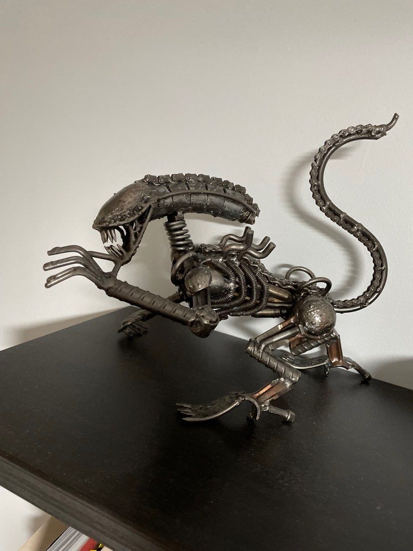 Alien Metalwork Statue Display Giger, Hobbies & Toys, Memorabilia ...