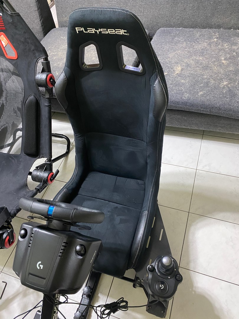 Logitech G923 simulator with shifter and seat, Video Gaming, Gaming ...