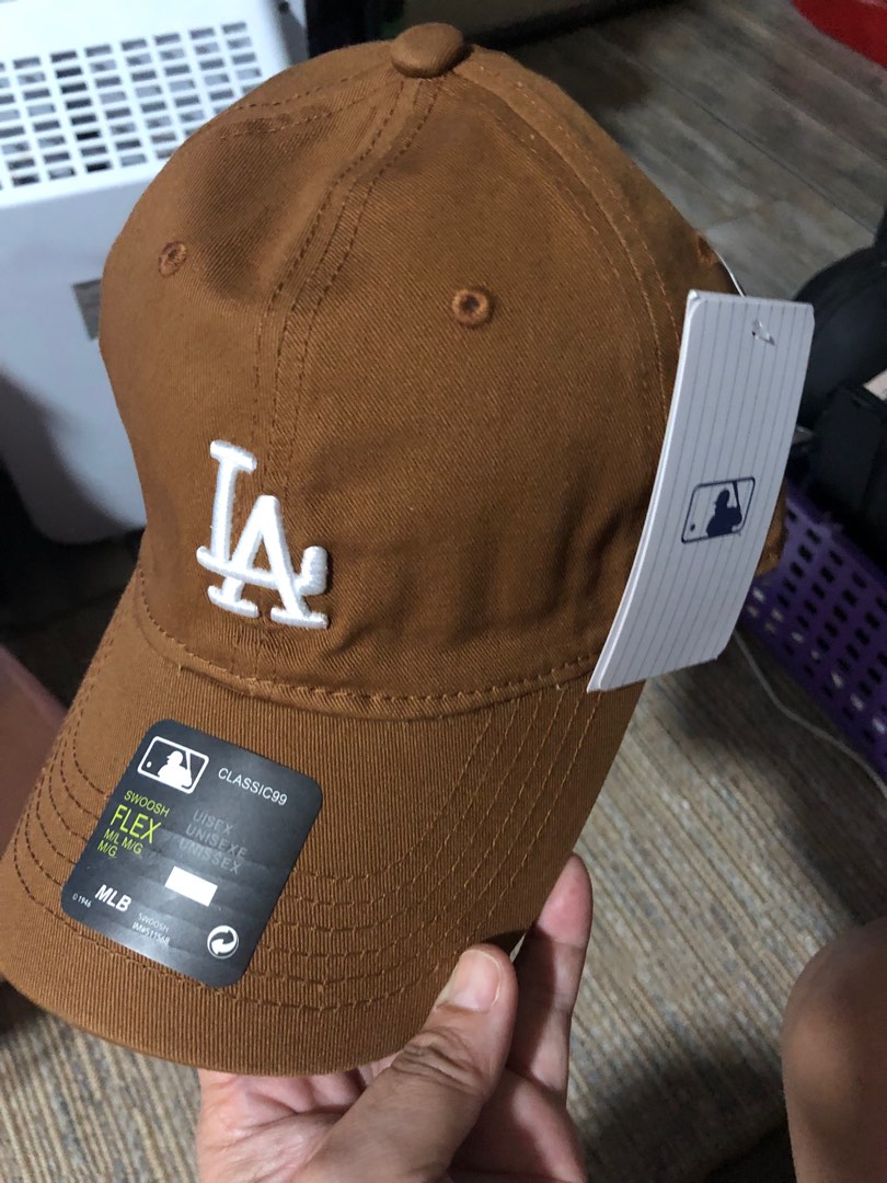 MLB cap, Men's Fashion, Watches & Accessories, Caps & Hats on Carousell