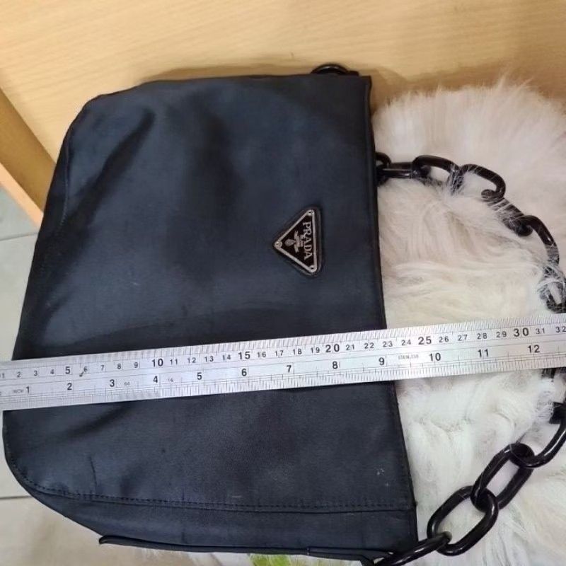 PRADA Black Tas Shoulder, Fesyen Wanita, Tas & Dompet di Carousell