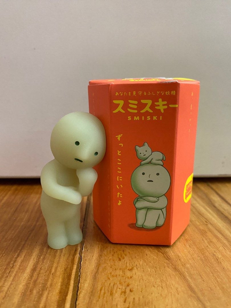 Smiski Thinking - Living Series, Hobbies & Toys, Toys & Games on Carousell