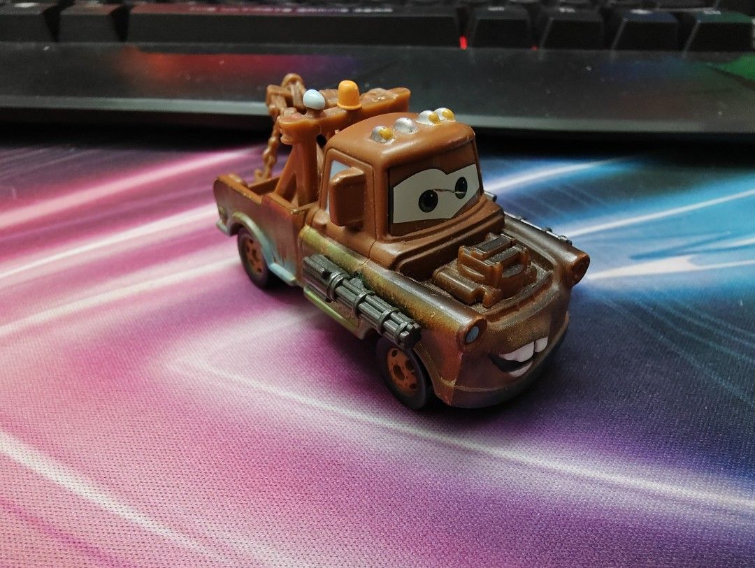 Tomica Disney cars Mater towing truck diecast, Hobbies & Toys, Toys ...