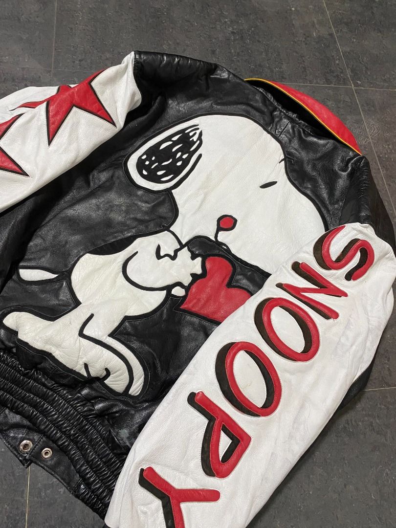 VINTAGE 80s SNOOPY DOGG PEANUTS LEATHER CARTOON COMIC, Men's Fashion ...