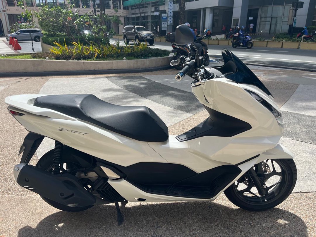 2022 Honda PCX 160 CBS, Motorbikes, Motorbikes for Sale on Carousell