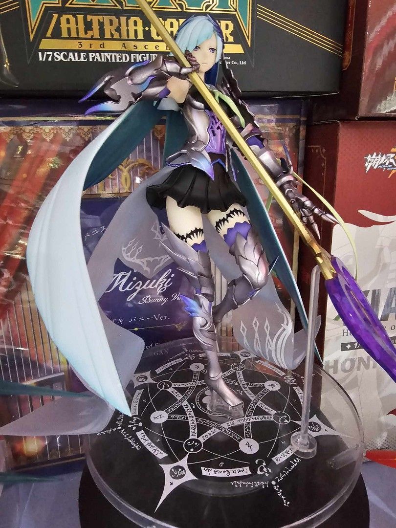 Anime and gaming scaled figures bib fate, honkai,Miku,rimuru, saber ...