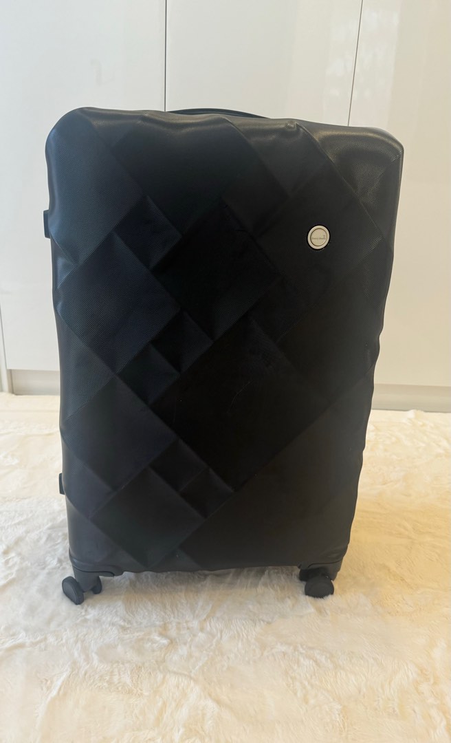 Barry Smith Large Hard Case Luggage (27 inches), Hobbies & Toys, Travel ...