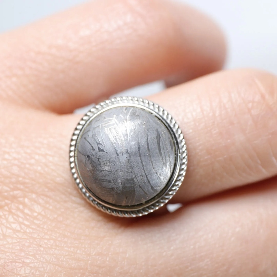 Cincin Meteor Tahi Bintang, Women's Fashion, Jewelry & Organisers ...