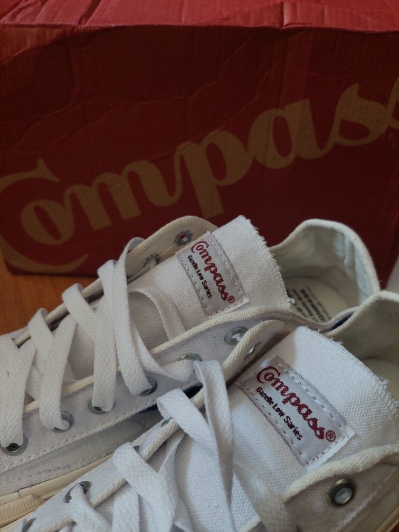 Sepatu Compass gazelle low, Fesyen Pria, Sepatu , Sneakers di Carousell