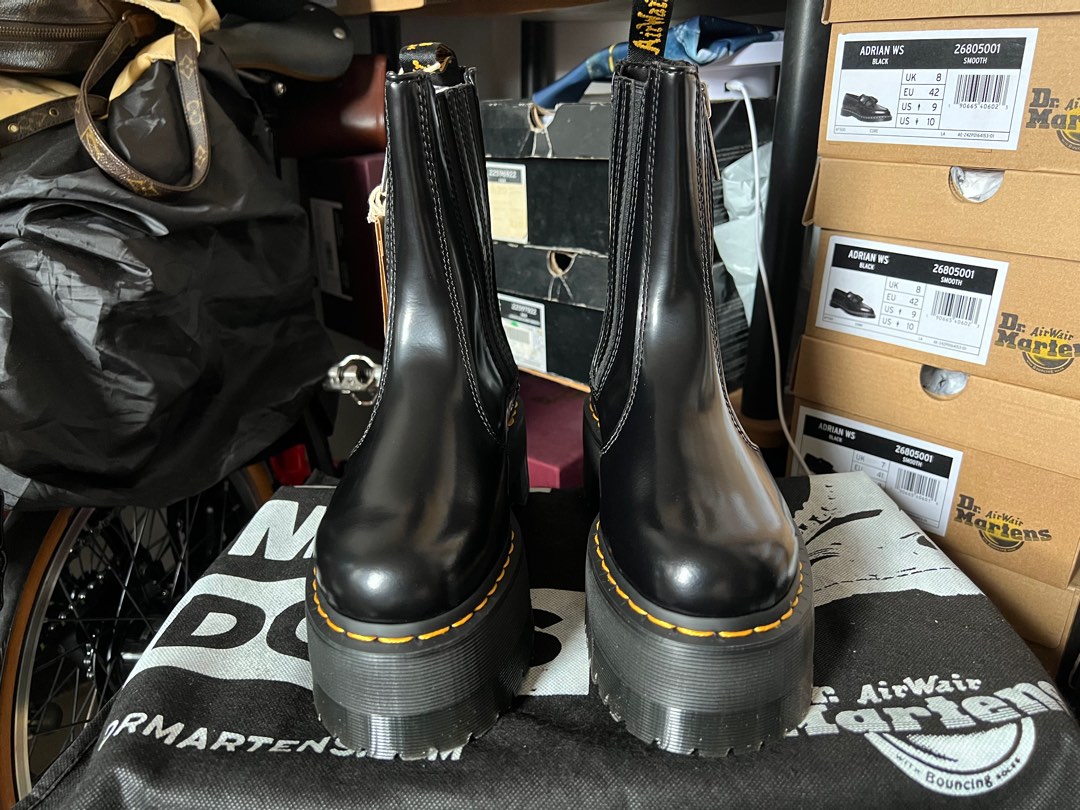 Dr. Martens 2976 Max Uk4, Women's Fashion, Footwear, Boots on Carousell