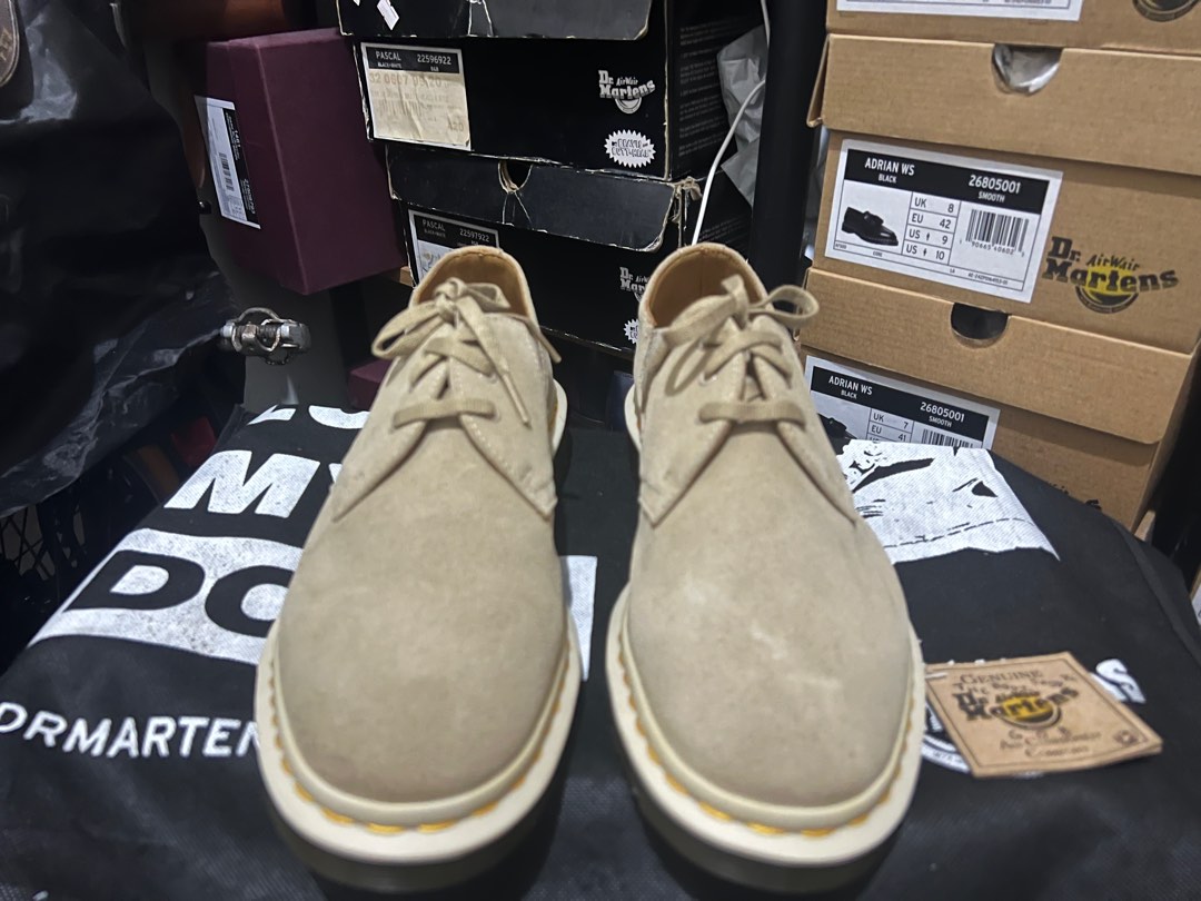 Dr. Martens Smith Uk9, Men's Fashion, Footwear, Boots on Carousell
