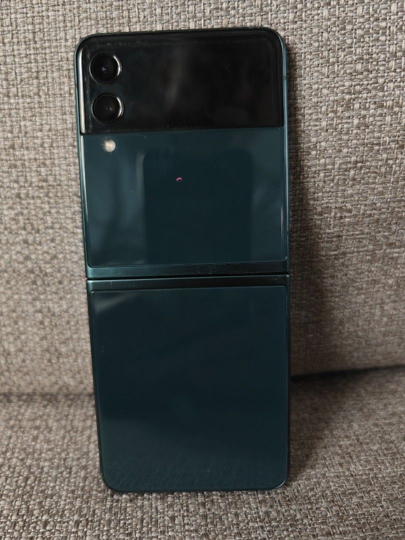 Galaxy Z Flip 3 Green 128GB, Mobile Phones & Gadgets, Mobile Phones ...