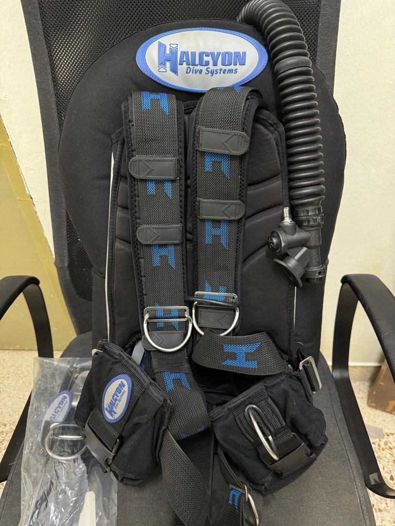 Halcyon Infinity BCD System, Sports Equipment, Other Sports Equipment ...