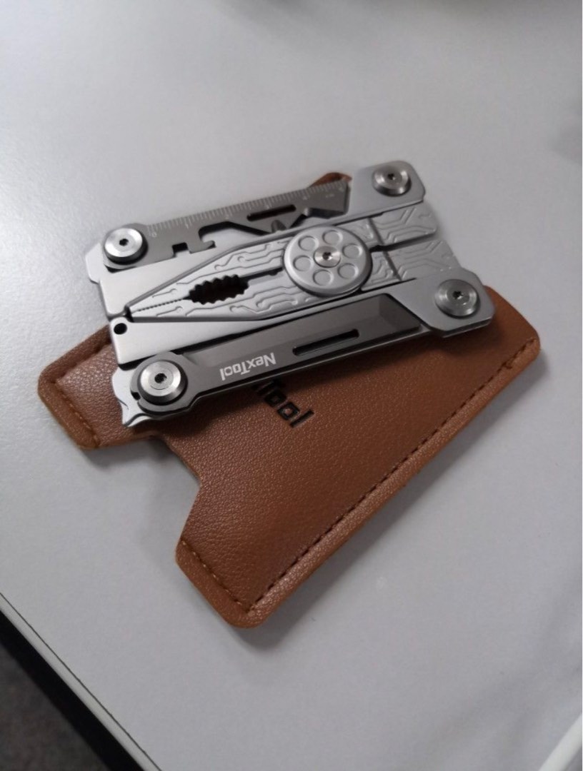 Nextool 14 in 1 EDC multitool wallet size, Sports Equipment, Other ...