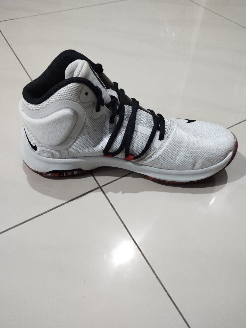 Nike Air Versitile, Men's Fashion, Footwear, Casual shoes on Carousell