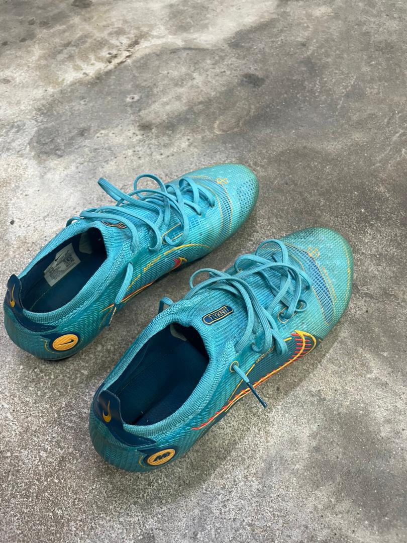 Nike Mercural, Men's Fashion, Activewear on Carousell