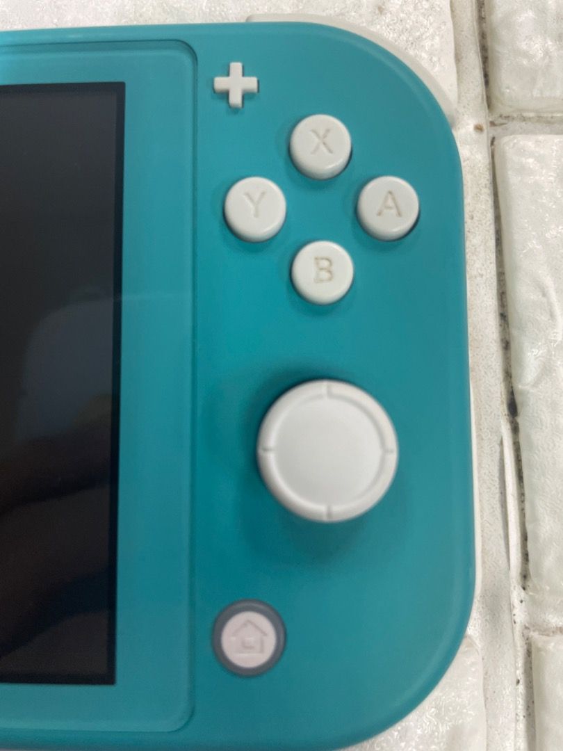 Nintendo switch Lite with free switch grip case bundle, Video Gaming ...