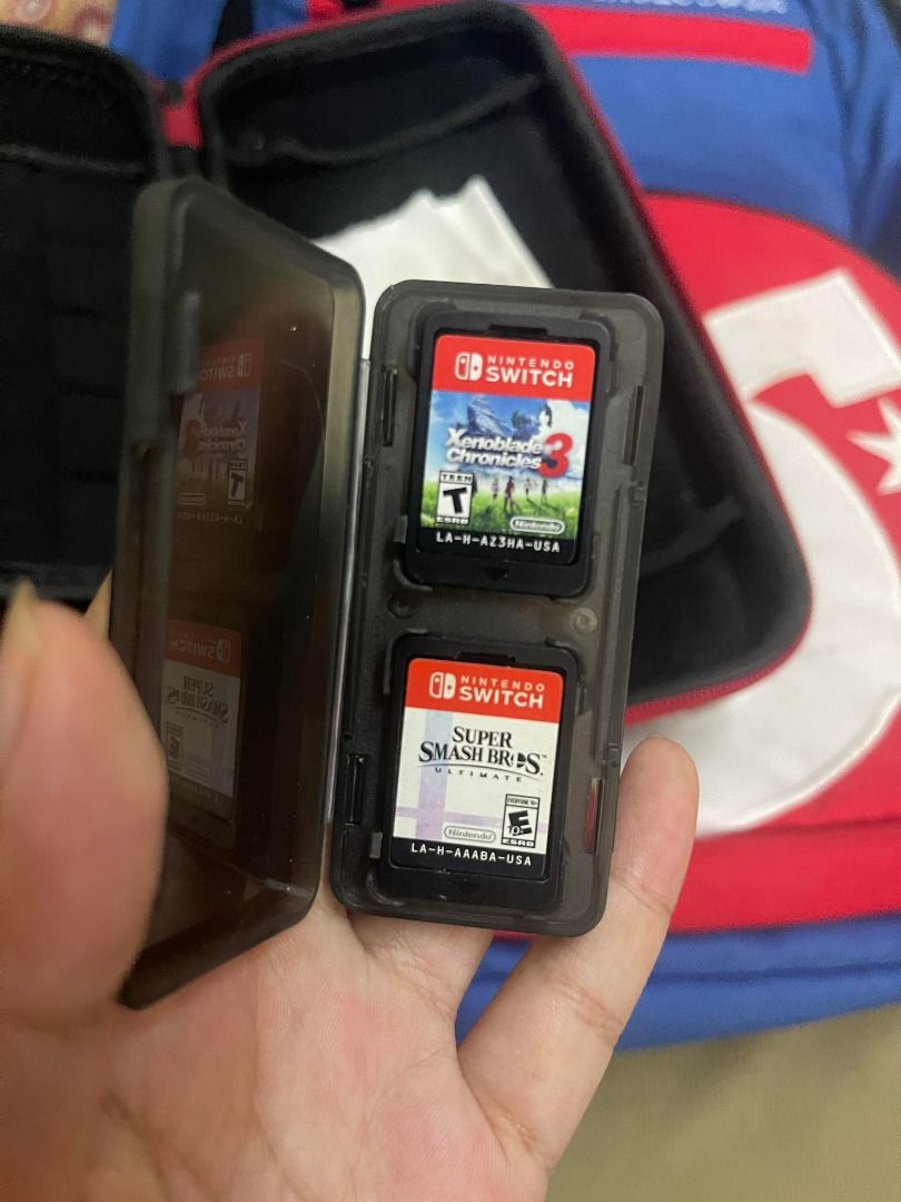Nintendo Switch V.2 (w/screen bug), Video Gaming, Video Game Consoles ...