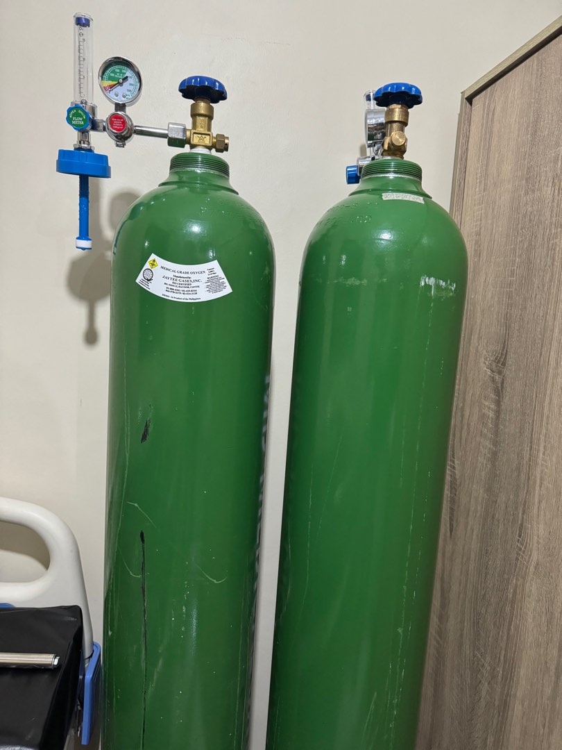 Oxygen Tank 50lbs with Regulator ( Like Brand New), Health & Nutrition ...