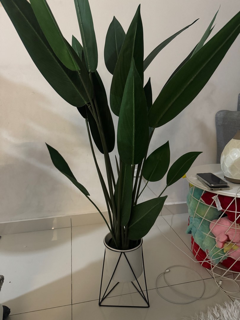 pokok deco Skybird, Furniture & Home Living, Home Decor, Artificial ...
