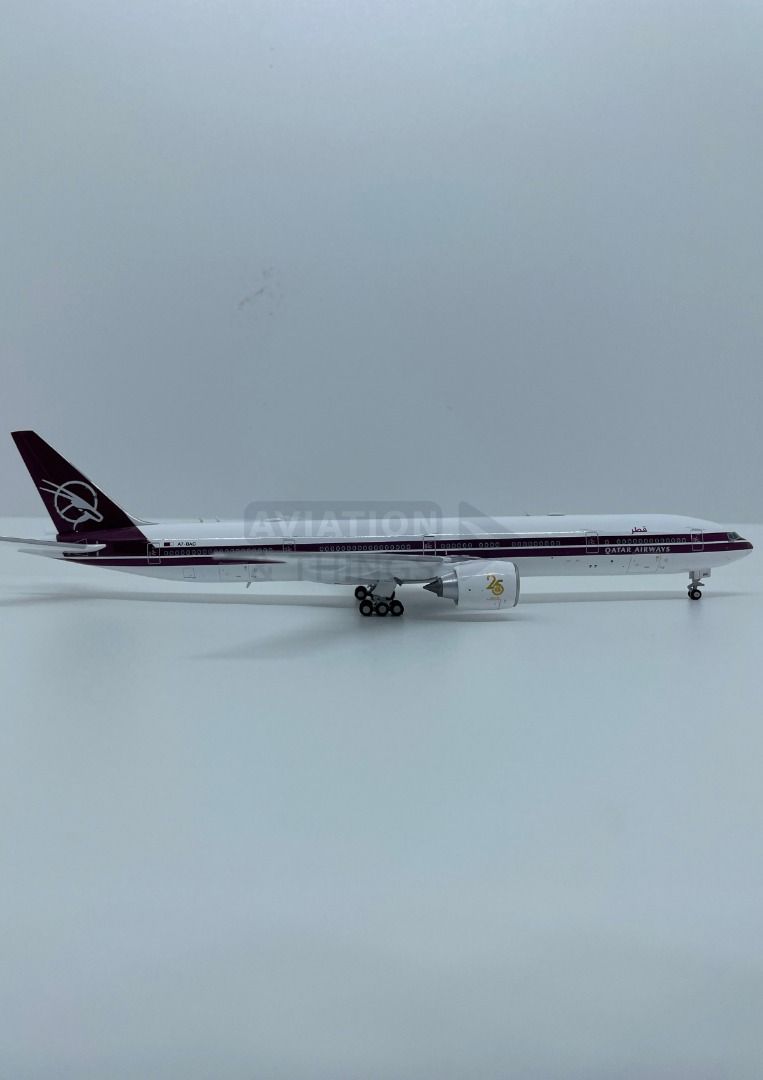 Qatar Airways (Retro) Boeing 777-300ER Highly Detailed 1/400 Diecast ...