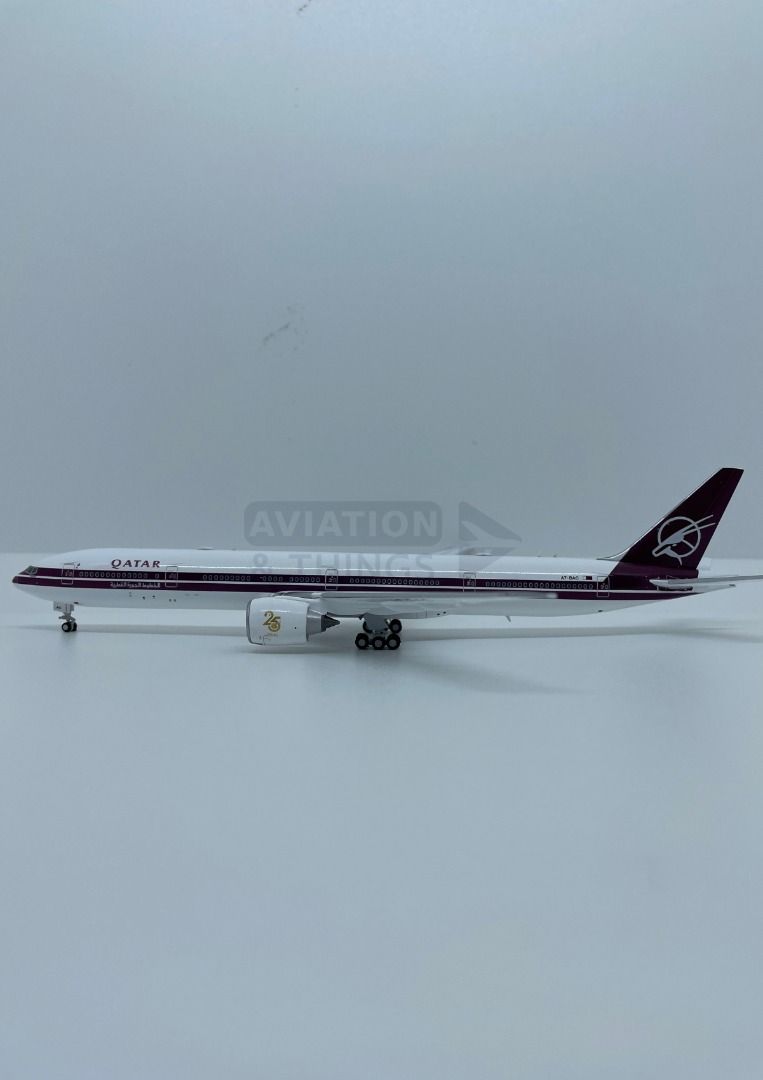 Qatar Airways (Retro) Boeing 777-300ER Highly Detailed 1/400 Diecast ...