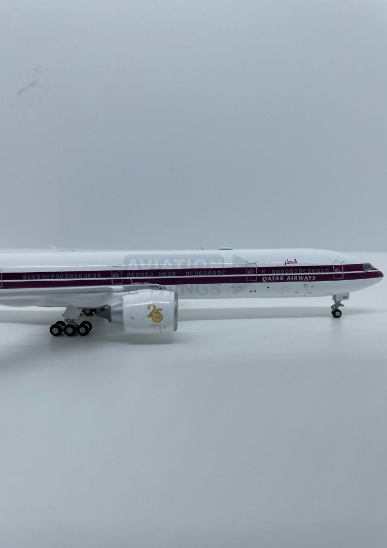 Qatar Airways (Retro) Boeing 777-300ER Highly Detailed 1/400 Diecast ...