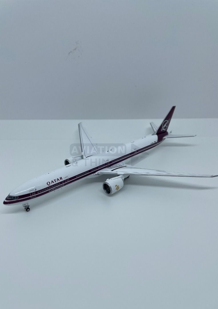 Qatar Airways (Retro) Boeing 777-300ER Highly Detailed 1/400 Diecast ...