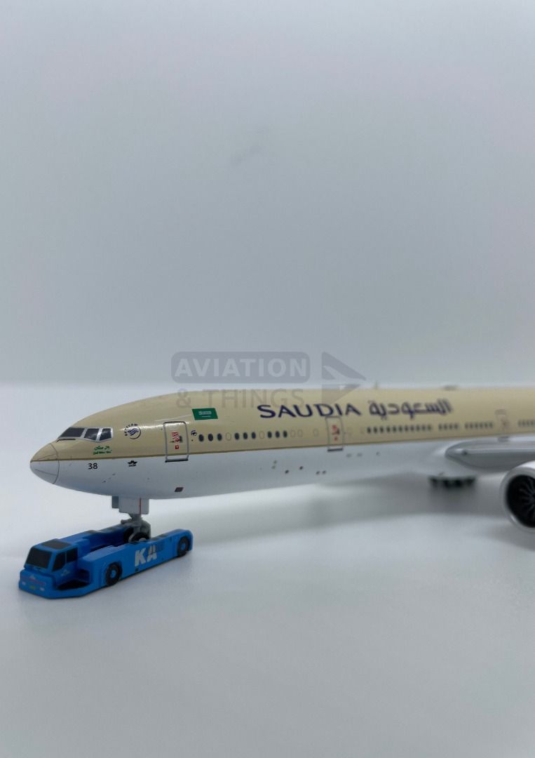 Saudi Arabian Airlines - Saudia Boeing 777-300ER Highly Detailed 1/400 ...