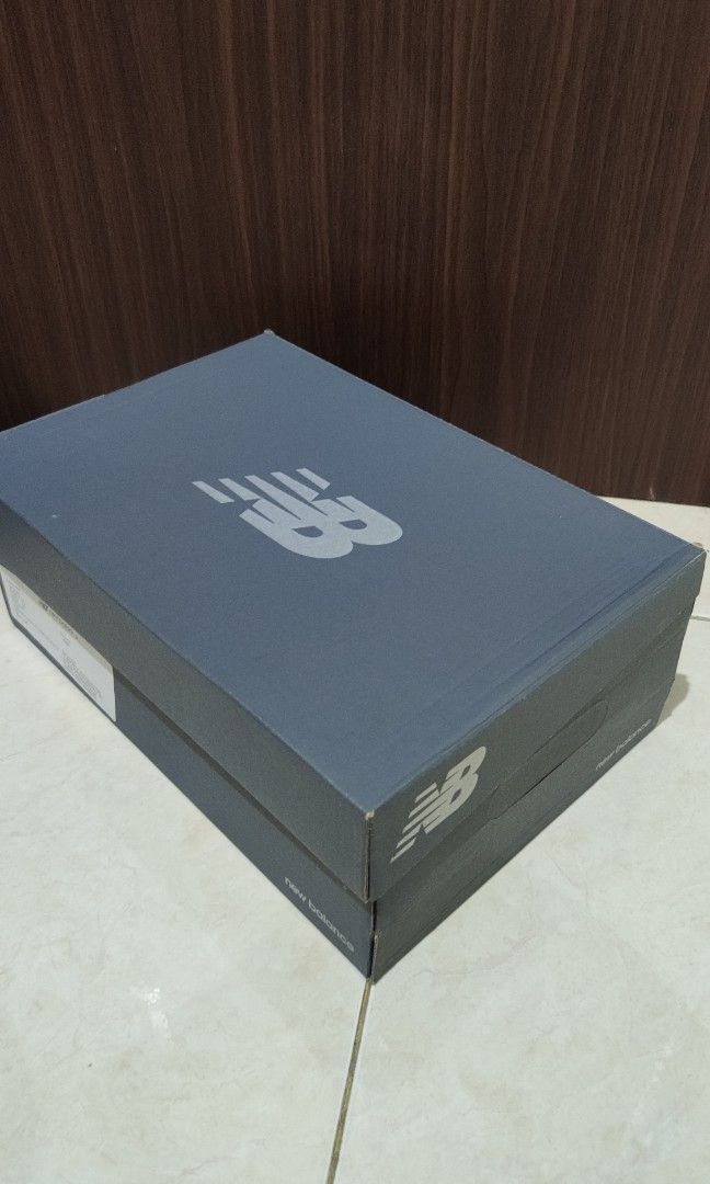 Sepatu New Balance Original, Fesyen Pria, Sepatu , Sneakers di Carousell