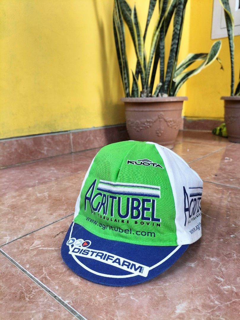 Topi sepeda 90s made in italy, Fesyen Pria, Aksesoris, Topi di Carousell