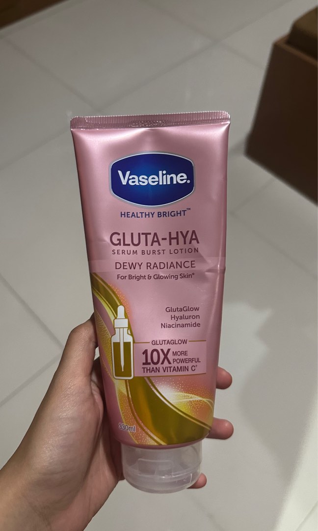 Vaseline Gluta-Hya Body Serum Dewy Radiance 330 mL, Kesehatan ...