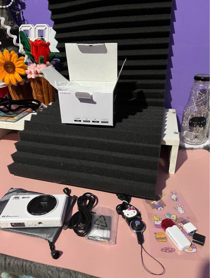 Vetek 2 Digicam, Photography, Cameras on Carousell