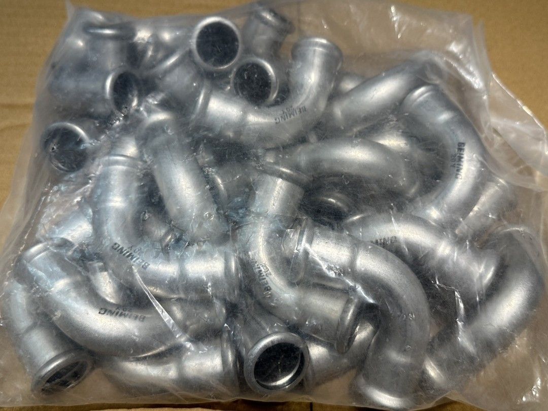 北名 BEIMING 20 （6分）單壓接零件 6分彎頭 90度灣頭 尺寸 3/4” 單壓接零件 1包, 家具及居家用品, 浴室、廚房用品配件在旋轉拍賣