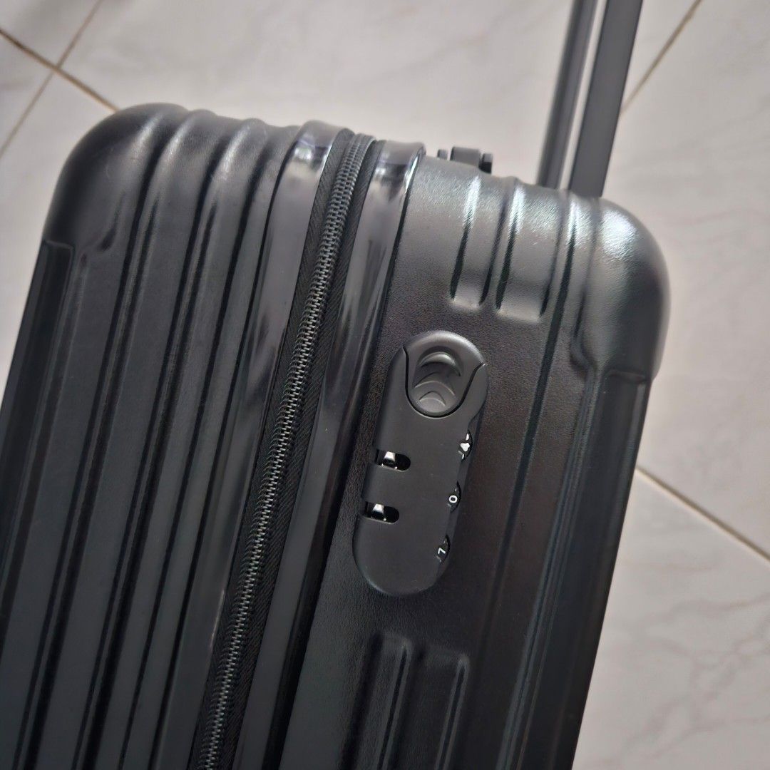 Black super light weight Suitcase Luggage Trolley 21-22 Inch, Hobbies ...