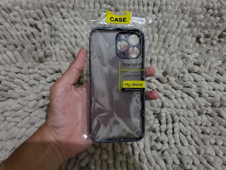 Case iphone 13 PRO MAX hitam, Telepon Seluler & Tablet, Aksesoris ...