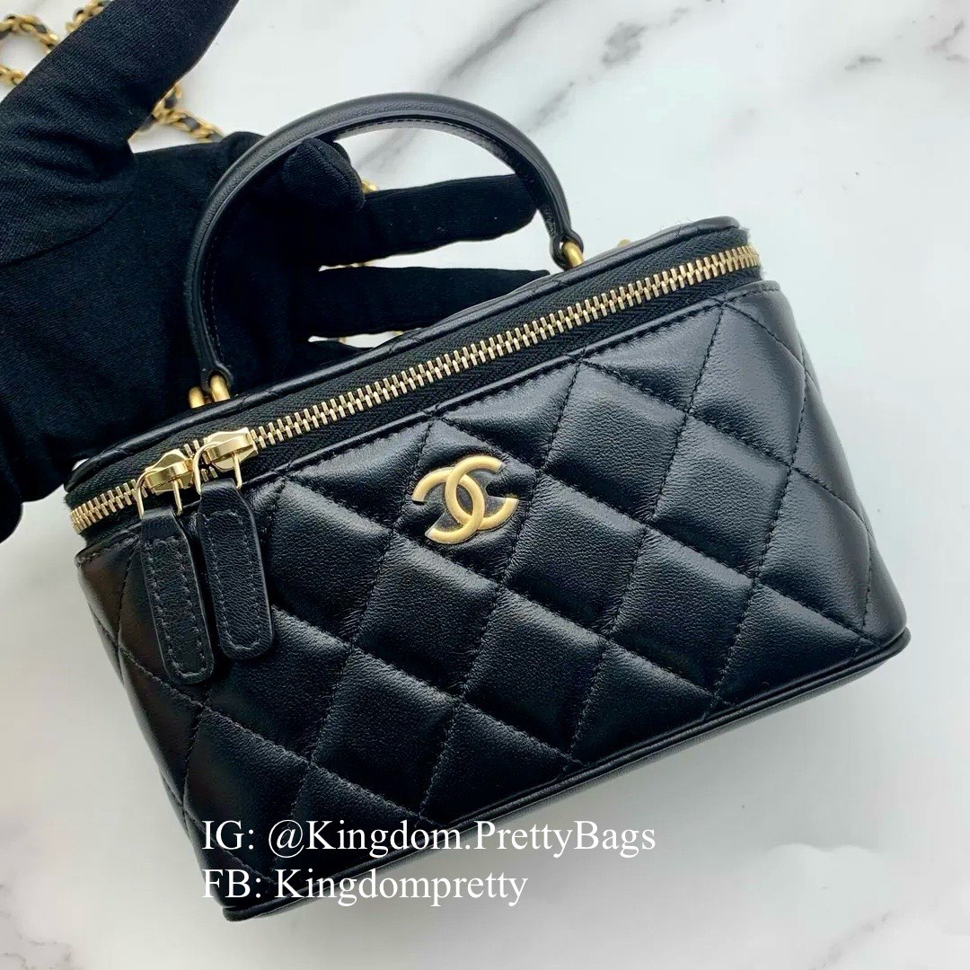 Chanel Long Box Vanity Classic Quilted Top Handle Flap Closure Bag Gold ...