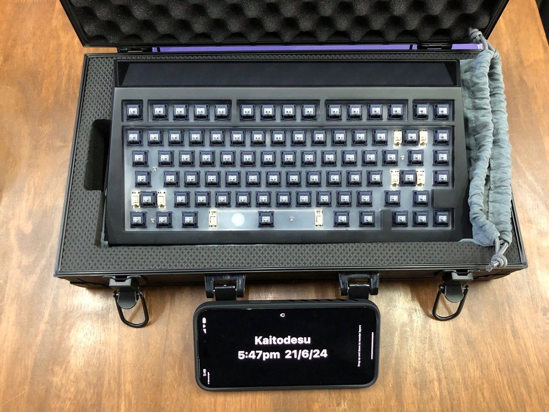 Cyberboard Terminal 75% custom mechanical keyboard, Computers & Tech ...