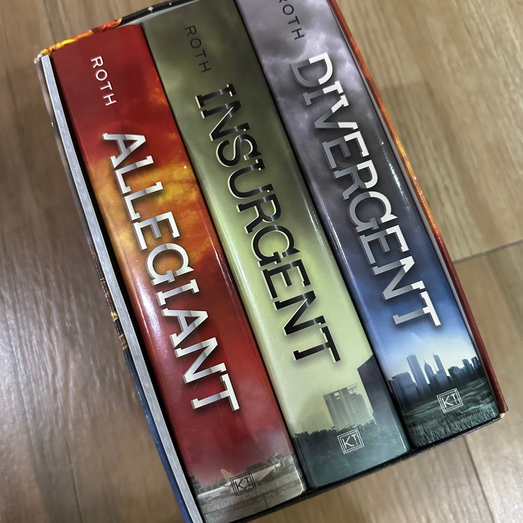 Divergent Trilogy Book Set, Hobbies & Toys, Books & Magazines, Fiction ...